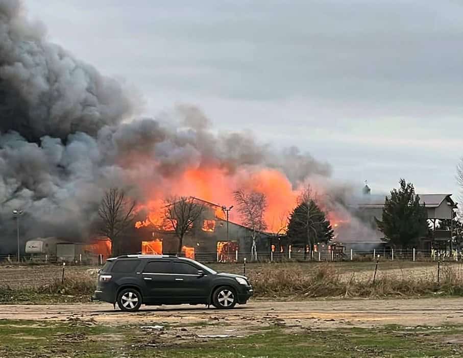 Huge fire hits Winona show-horse arena | Winona Journal