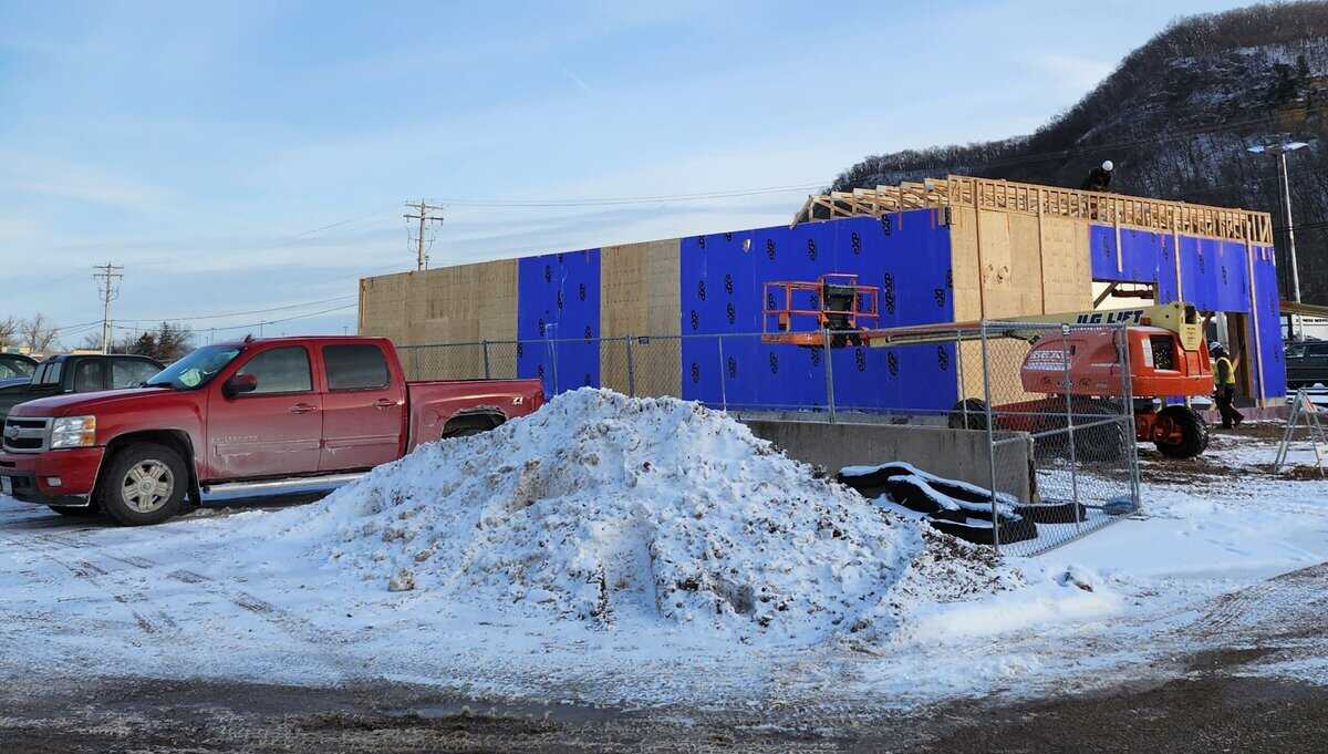 New Winona auto showroom rising in snow | Winona Journal